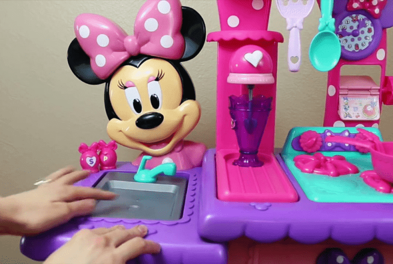 Ultimate Guide to Minnie Mouse Toys for Tee-Hee Girls - Avid Toy Insider